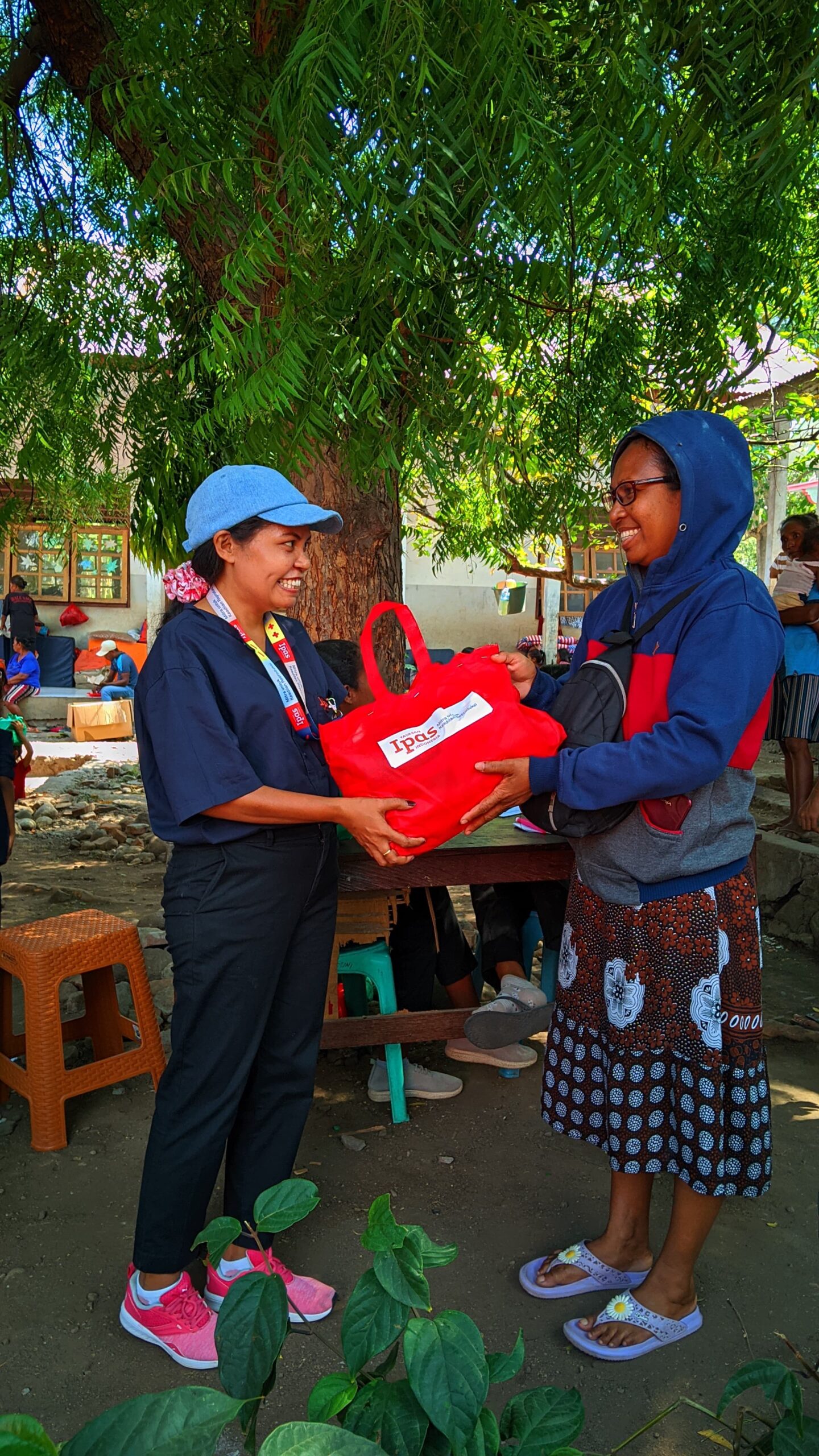 IPAS Indonesia Foundation sends dignity kits to help residents affected ...